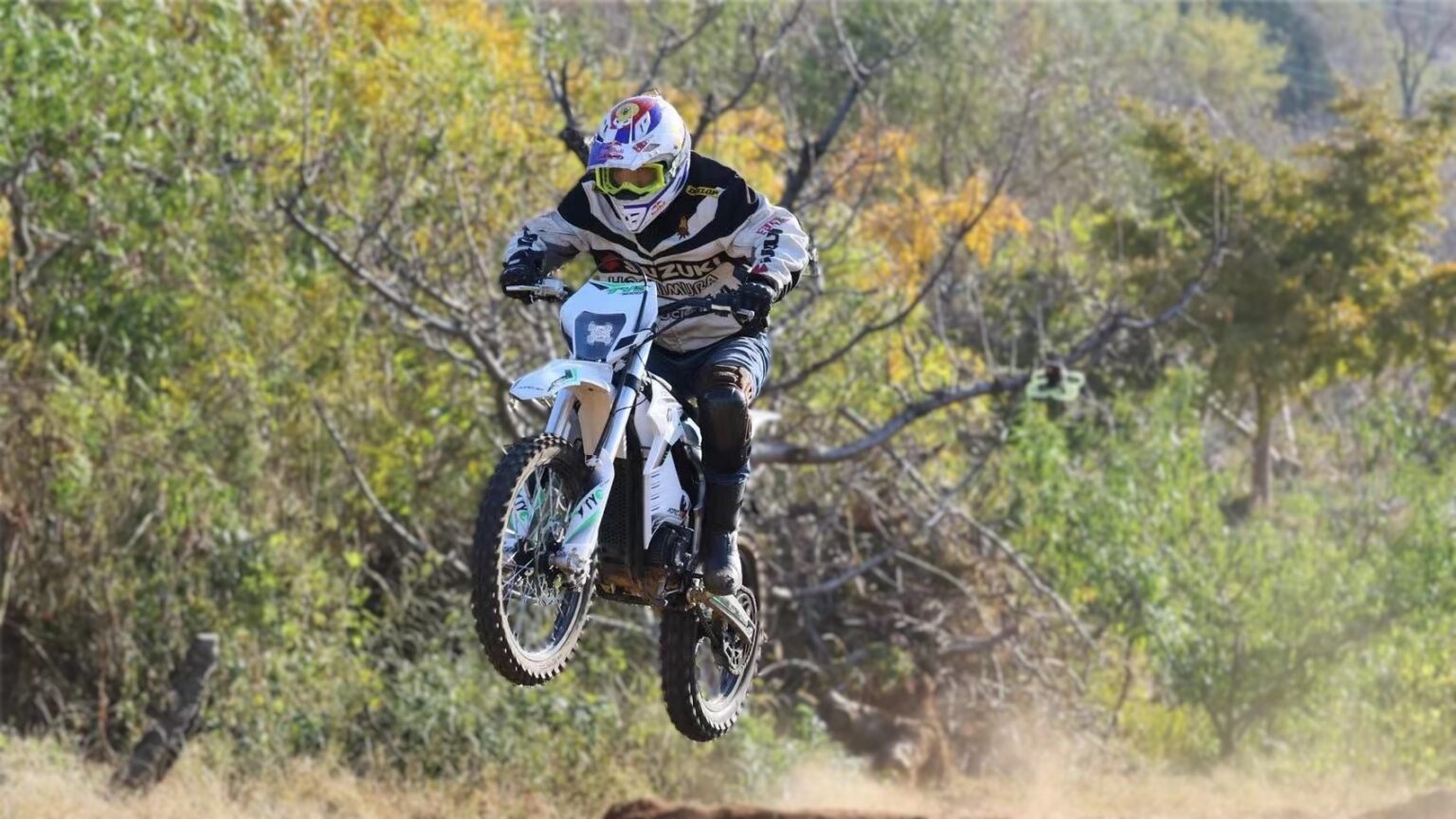 10 Electric Motocross Bikes Redefining Off-Road Adventure - EDGE MOTO